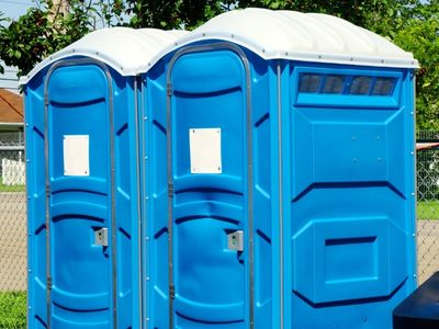 Vip Restroom Rentals In USA | Standard Porta Potty Rentals, Deluxe ...